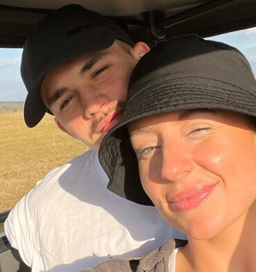 Who Is Anna Steegen? Leander Dendoncker Girlfriend