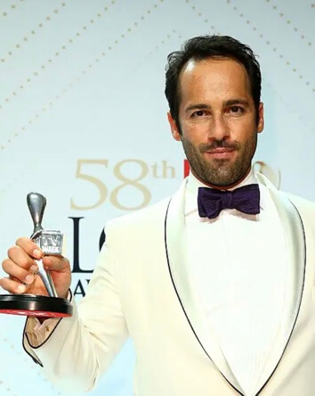 Who Is Alex Dimitriades Parents And Partner?